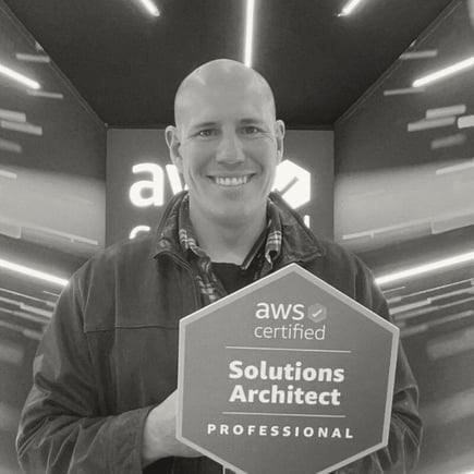 AWS SQS and Decoupled Architectures: Benefits and Use Cases | Insights ...